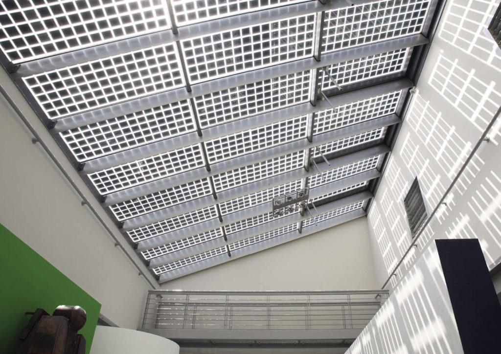 Panel solar transparente para agricultura invernaderos – SMART HOME